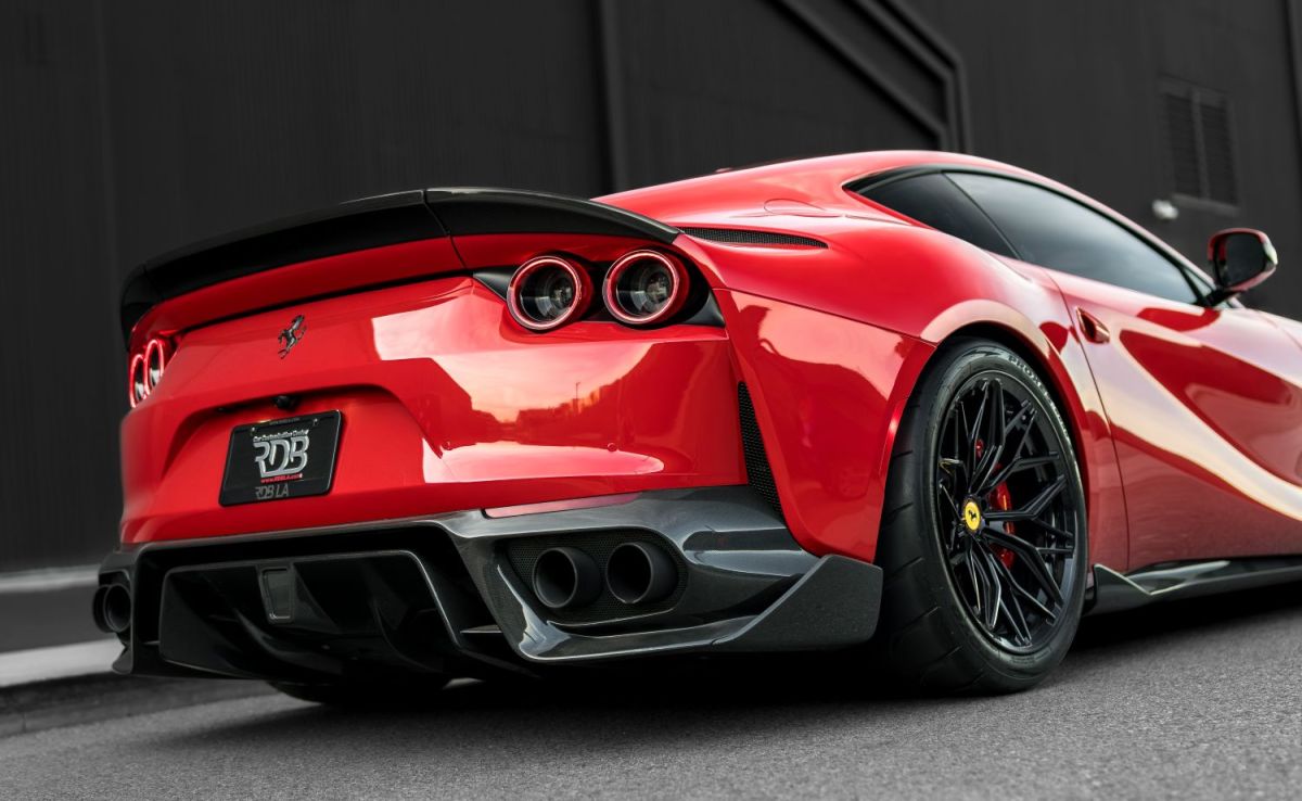 1016 Industries Carbon Fiber Rear Diffuser for Ferrari 812 Superfast ...